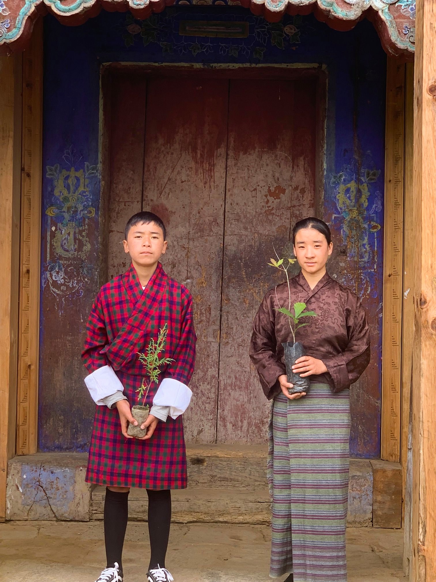 Students Plant Trees at Wangduechhoeling Palace - Bhutan Foundation