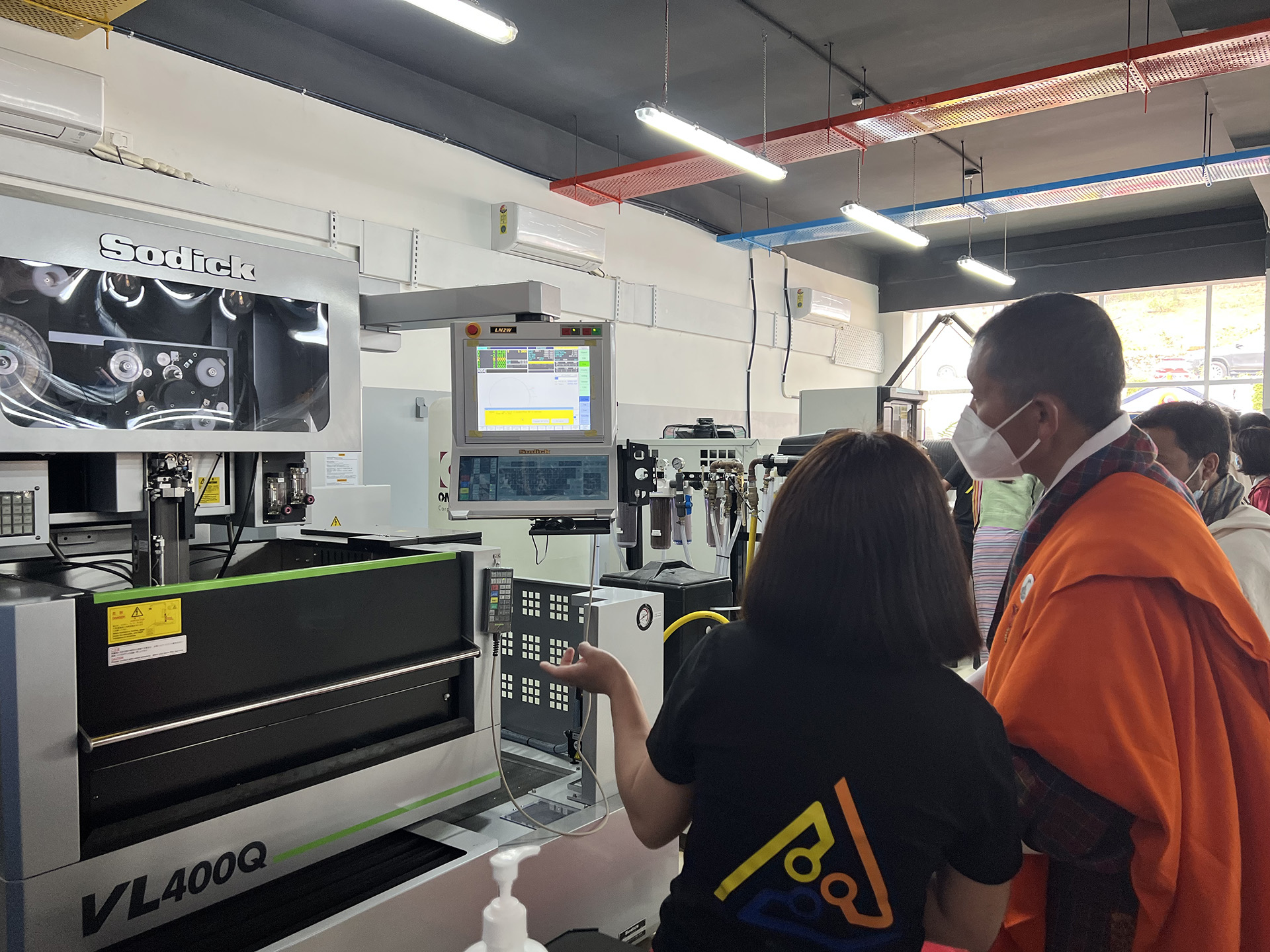 HRH Gyalsey Inaugurates Jigme Namgyel Wangchuck Super FabLab and FabLab ...